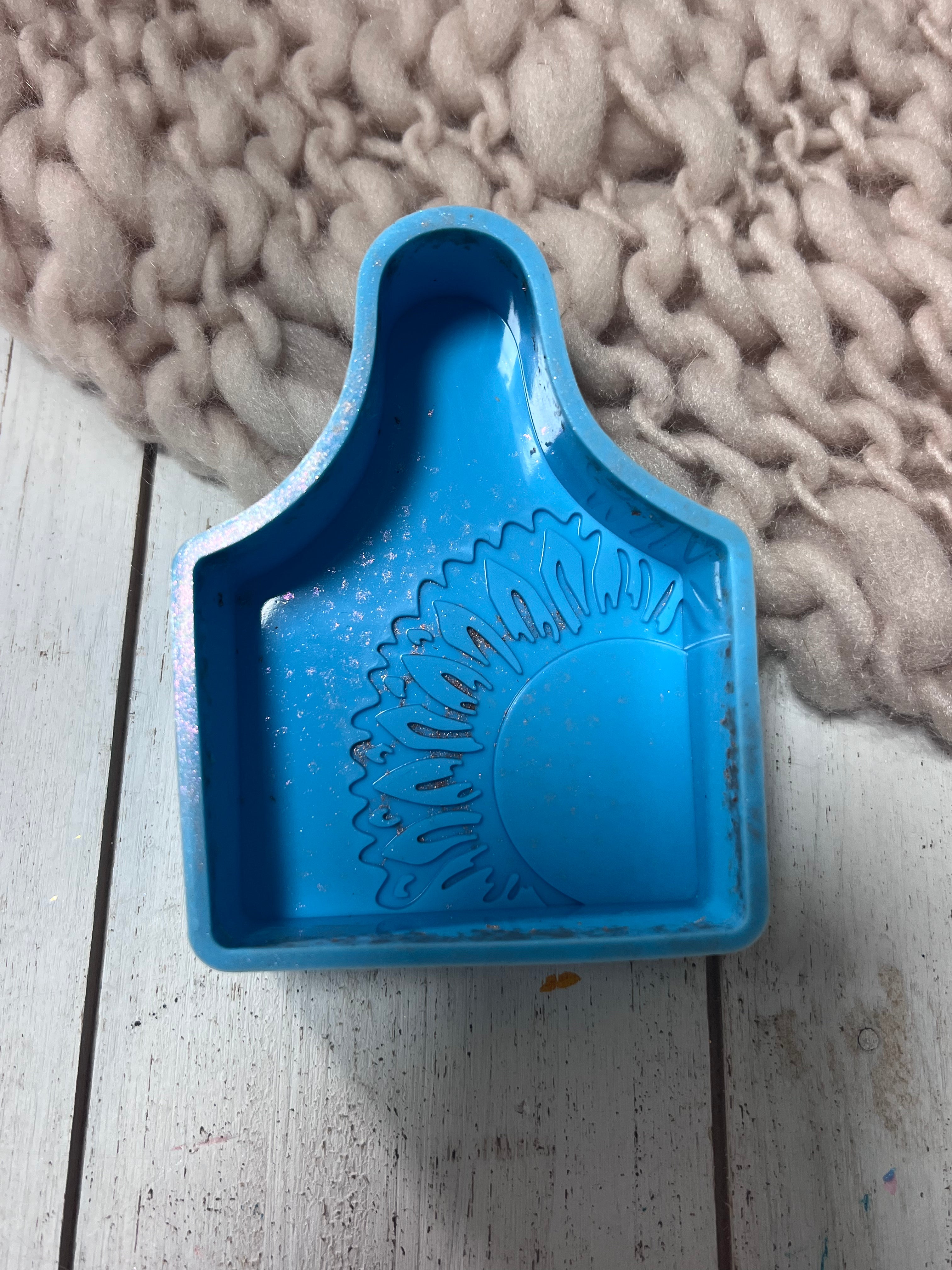 Custom freshie - sunflower cow tag – The Officially Tabatha Tribe